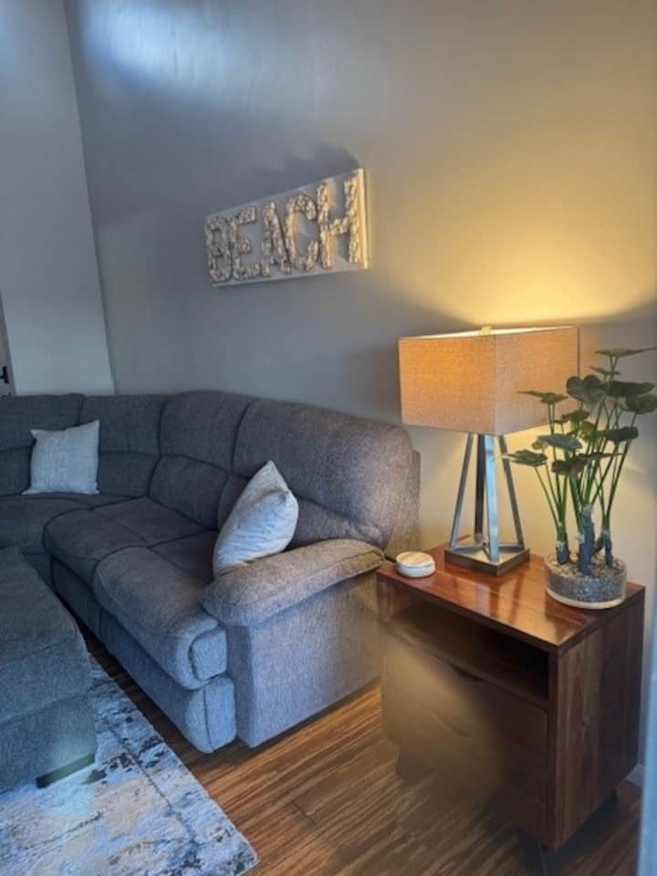 Upscale Pacific Beach Penthouse! - San Diego, CA