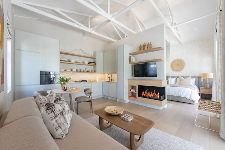 The Olive Cottage In Constantia. - Cape Town