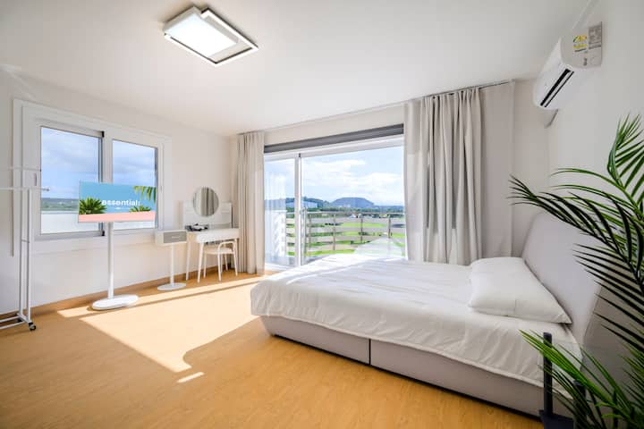 [폭싹 속았수다 촬영지 김녕 세기알 해변 근처] 제주도 오션뷰 오아시스 펜션 - One - Jeju