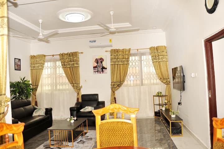 Suite Dreams  Luxe Apartment - Kumasi