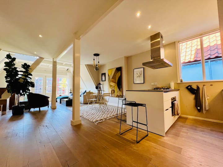 Monument-canal View & Terrace - Amsterdam