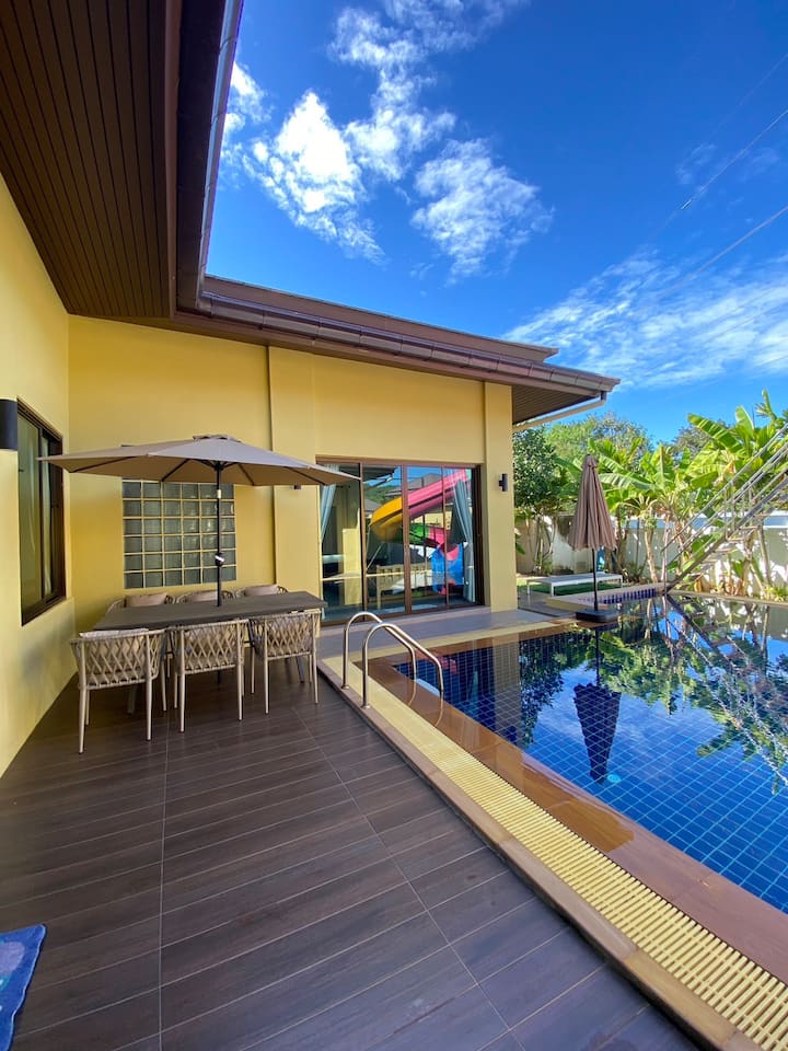 Pool Villa With Ergonomic Office - Sattahip
