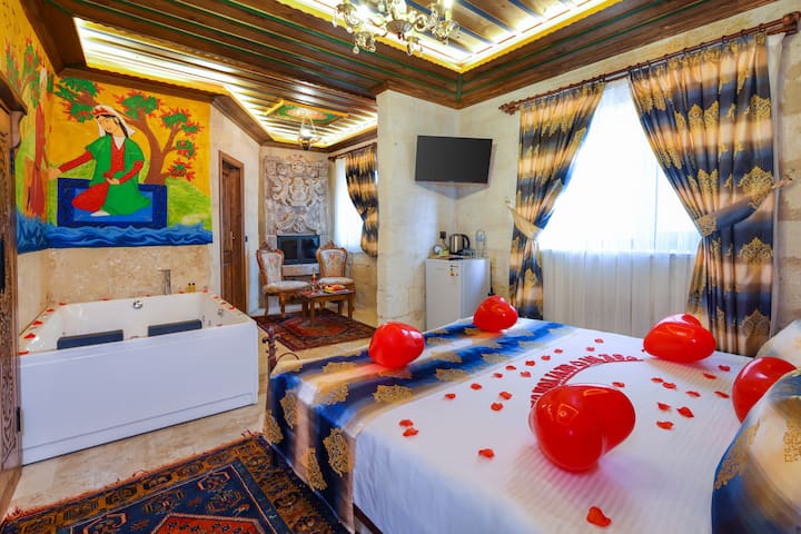 Jakuzili Oda- Mizan Cave - Cappadocia