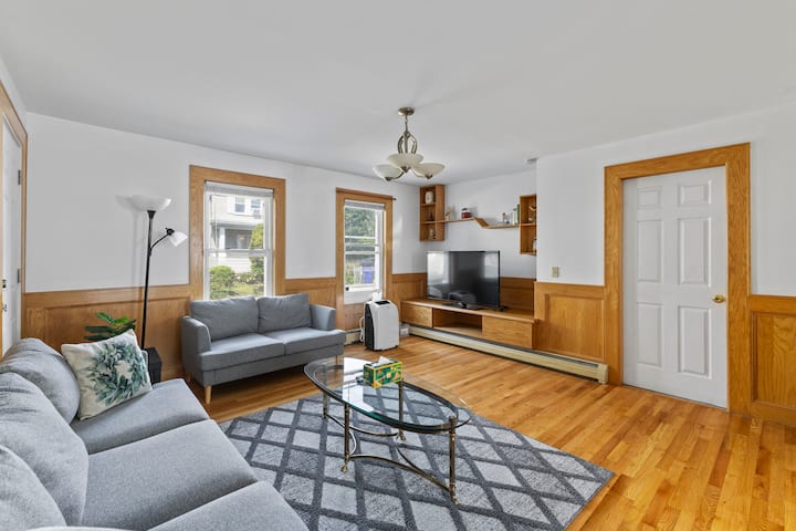 Malden 3 Br Entire House/free Pk - Malden, MA