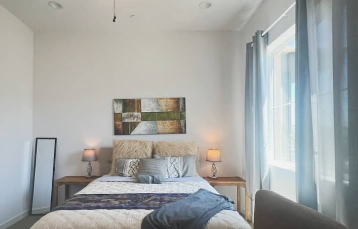 Bright Cute 1b0.5b(7c) - Lake Forest, CA