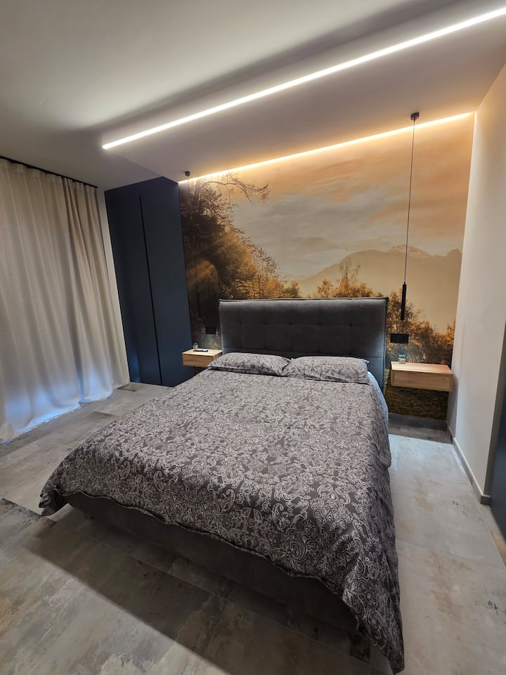 Appartamento Con Terrazza, Parcheggio E Garage - Aosta