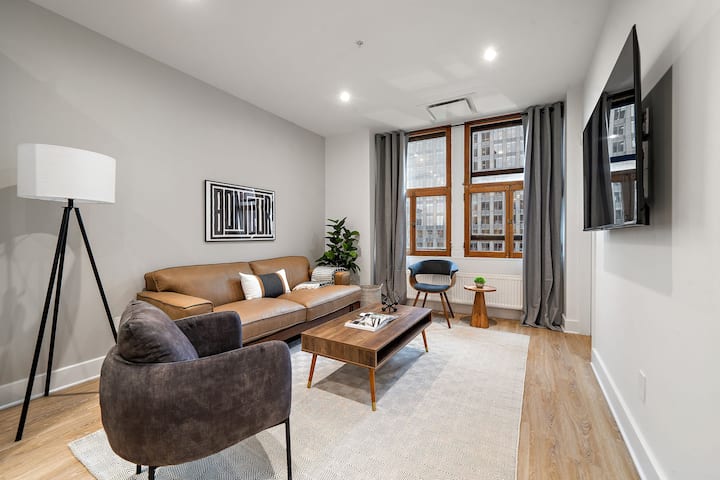 Historic Luxury Old Mtl | 3br - 2ba - Brossard