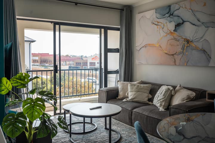 Modern Living - Bryanston 190 - Midrand