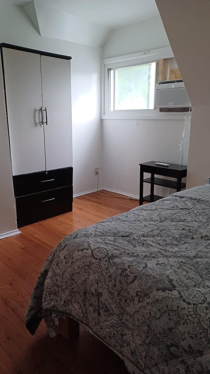 Clean And Comfortable Room31 - The Bronx, NY