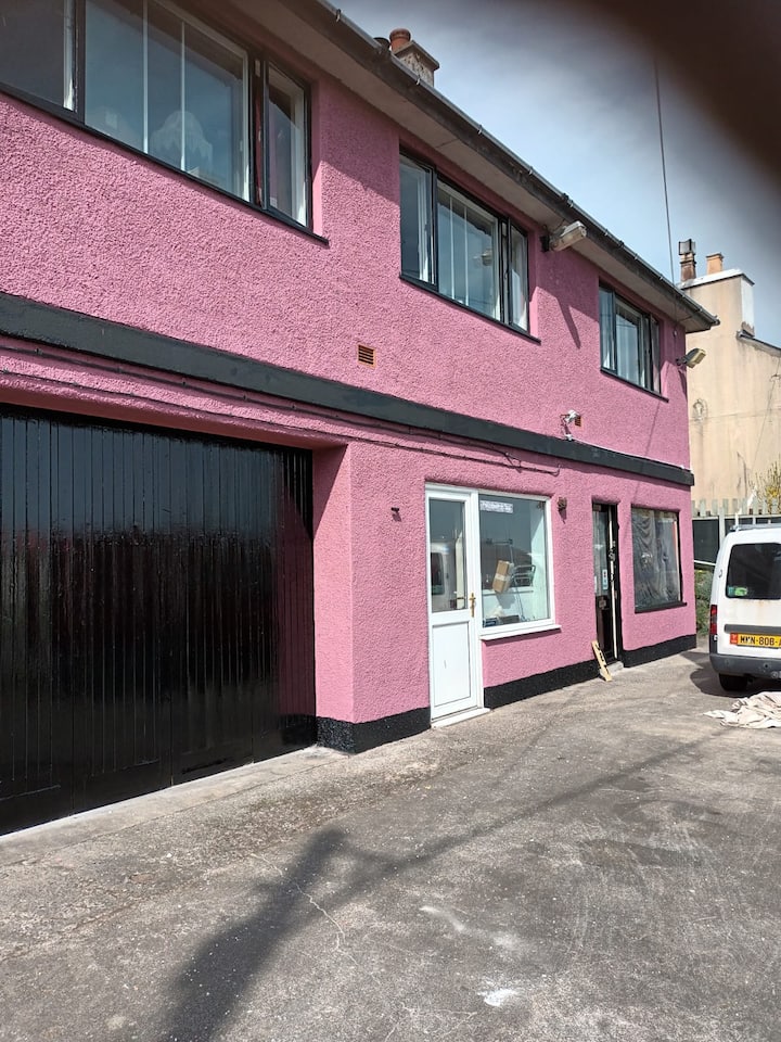 60's Time- Warp Easy Going Bikers & Walkers Rest . - 曼島