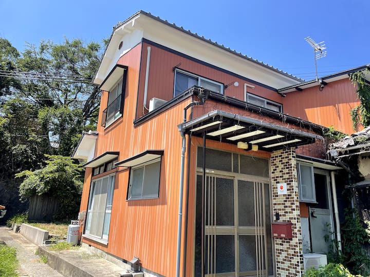 愛媛県興居島にあるリーズナブルなお宿 〜ゆら宿〜 - 에히메현