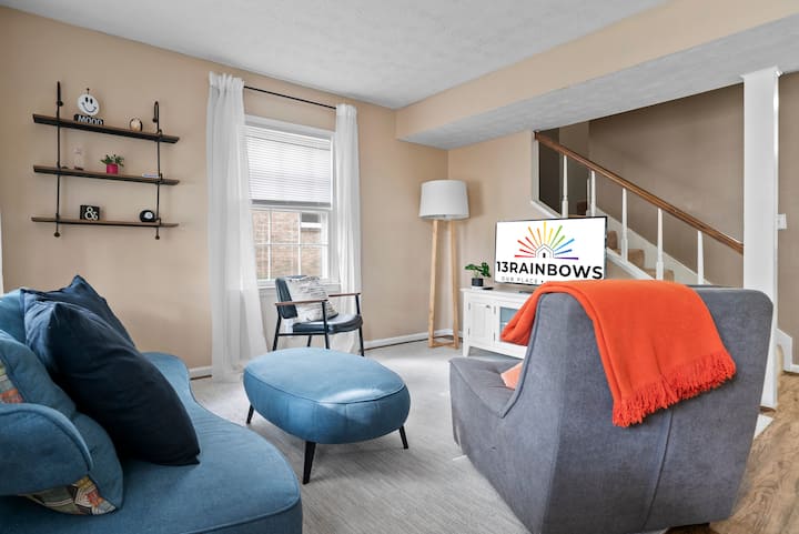 Spacious Auburn Home: Comfort For The Whole Crew - Auburn, AL
