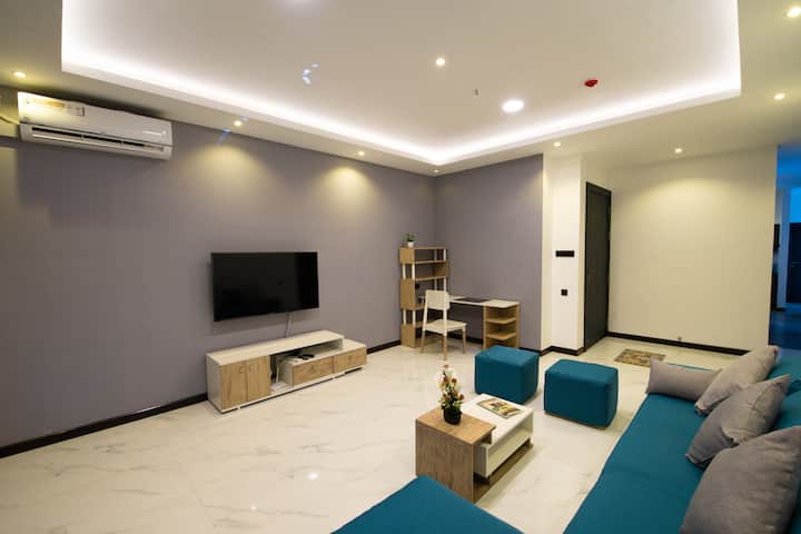 Beachfront 1-bedroom Apartment - Colombo