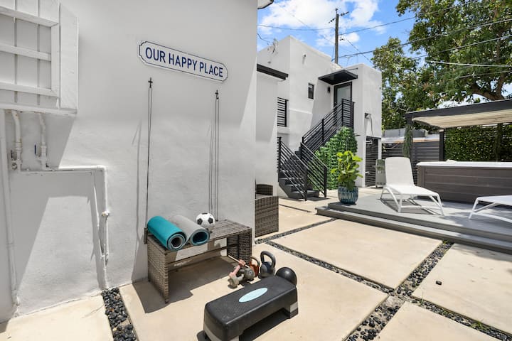 La Casita @ Design District*hottub*freeparking - Miami, FL