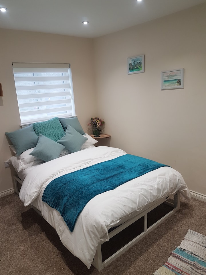 Ensuite Room In Ness - Lewis