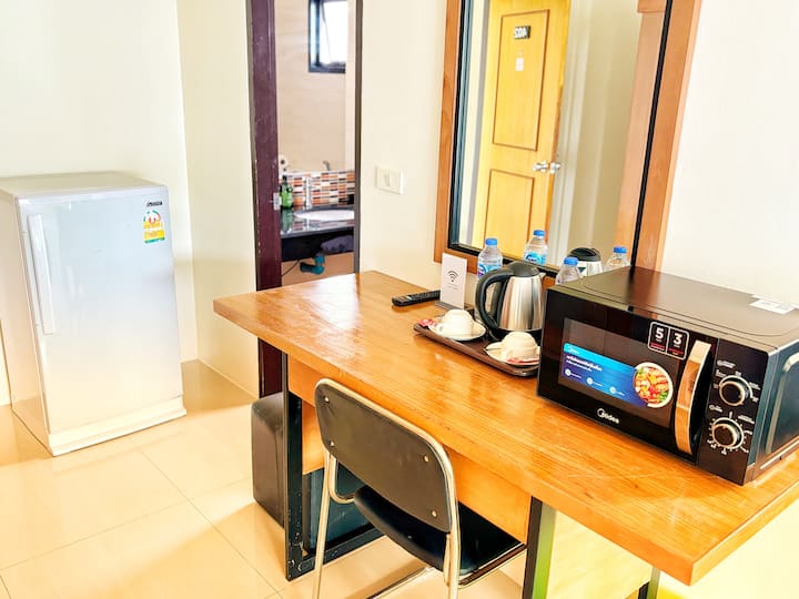 豪华三床房带阳台 - Patong Beach