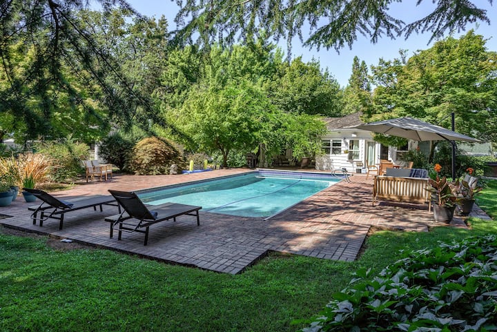 Medford White House - Medford, OR