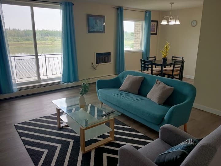 2 Bedroom Suite U7 (Offers Car Rental Service) - Prince Albert