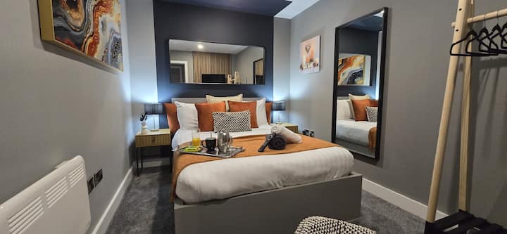 Designer Apartment At Beatles & Culture Nearby - Crosby Beach