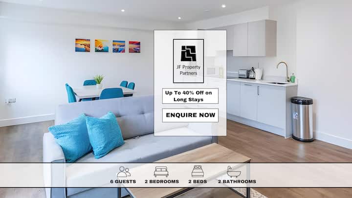 Large Flat Near Beach, Hospital & Brighton College - Brighton Marina