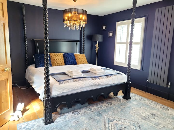 Beautiful Family Home, Prime Cheltenham Location - Gloucestershire