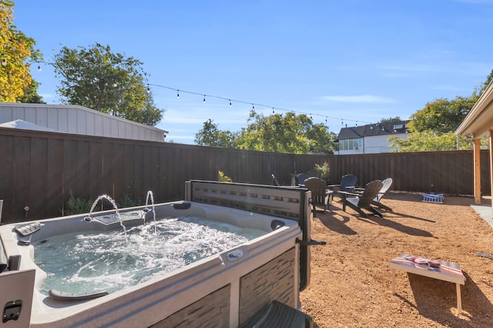 Recently Updated-hot Tub-firepit-downtown Frisco - Frisco, TX
