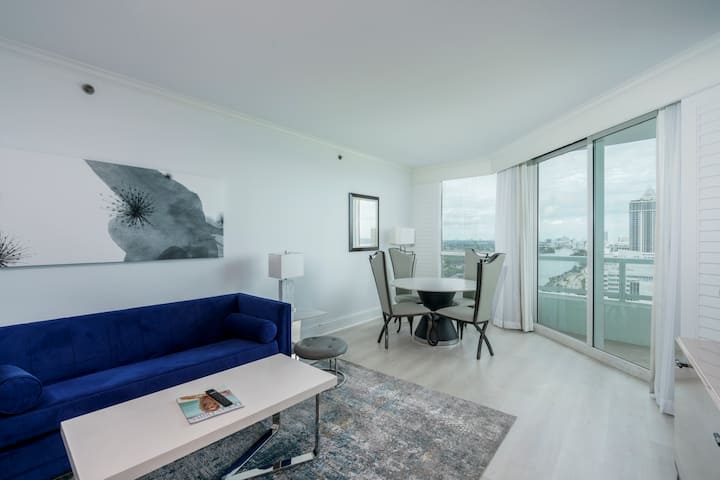 Tresor 24th Floor 2 Br Ocean View - Miami Beach, FL