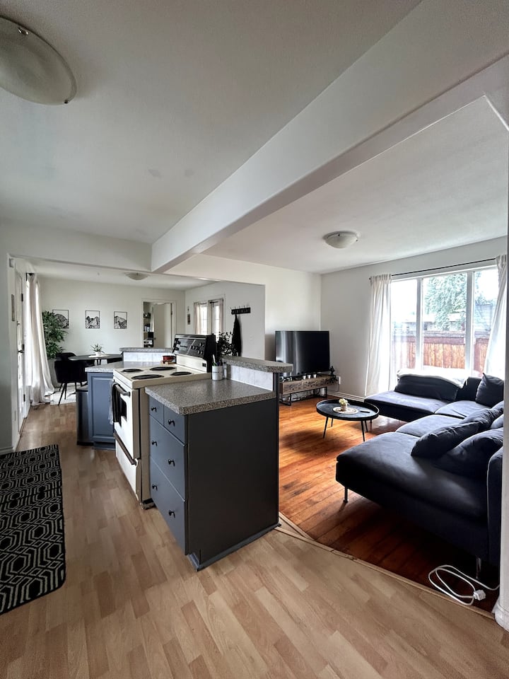 Your Private Oasis - House In Downtown Core - Kelowna