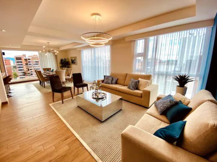 4bbd - Cityhaus Penthouse Zona 10. - Ciudad de Guatemala