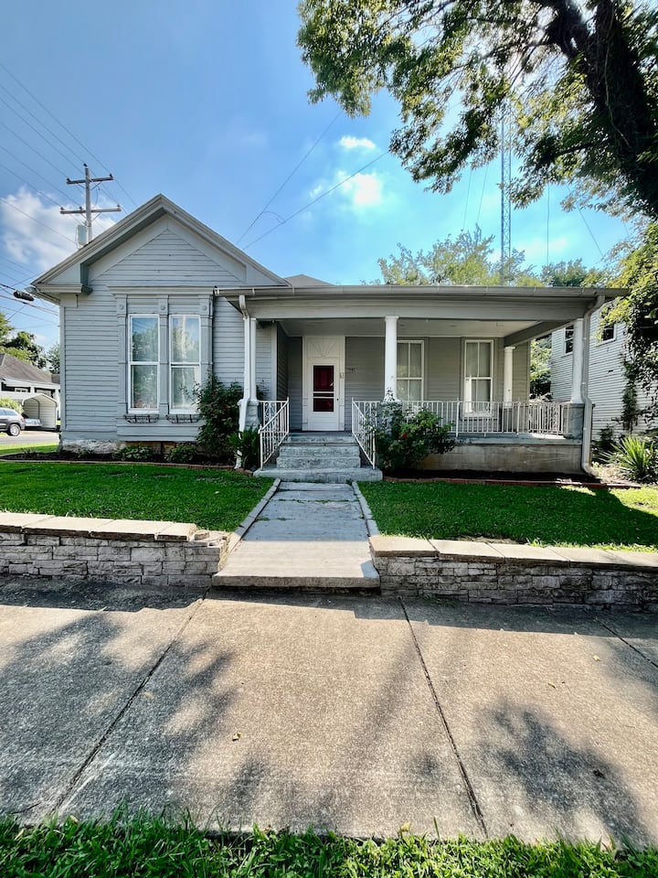 Spacious Duplex Close To Wku, Sky-pac & Downtown! - Bowling Green, KY