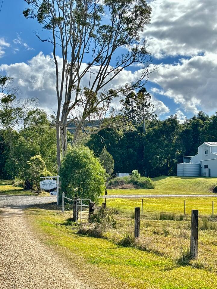 Luxury Acreage Water Front Stay With Boat Access - Murwillumbah