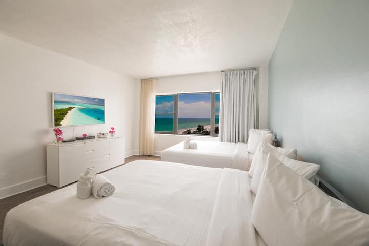 Double Queen Studio With Ocean Views And Kitchen - The Bahamas
