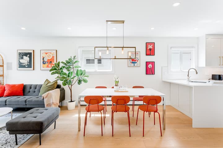 Riley Park-modern 4 Bedroom Home, Central Location - Vancouver
