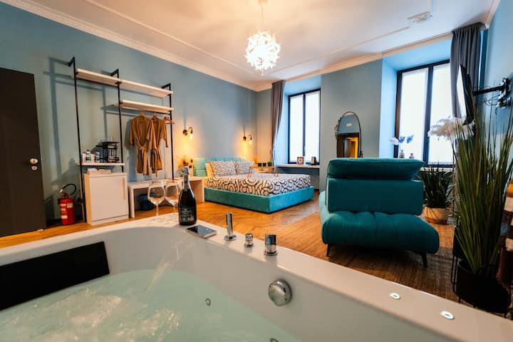 Angelina’s Suite&spa With Private Parking - Como