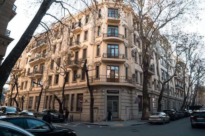 City Center Apartment - Baku