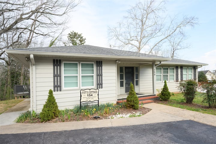 The Fitts Cottage - Dahlonega, GA