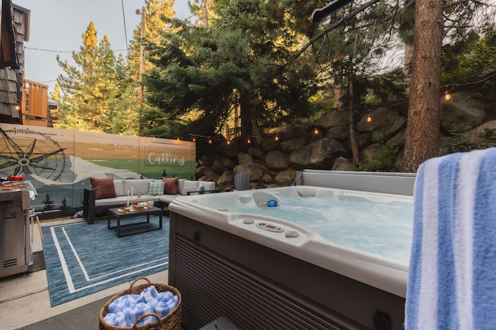 Hot Tub | Fireplace | Arcade | 15 Min Sand Harbor - Incline Village