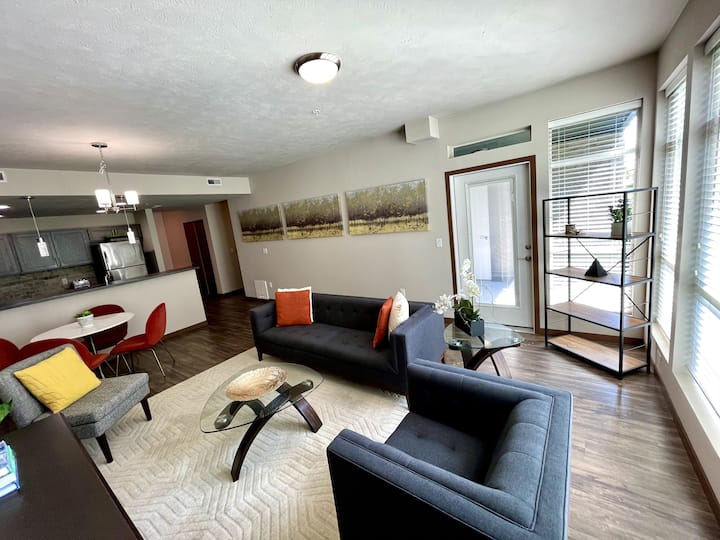Charming 2 Bed + Lux Amenities - Spokane Valley, WA