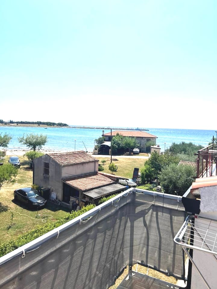 3 Zi-whg. M. Meerblick, Balkon, 70 M², 5 Pers., Dg - Umag