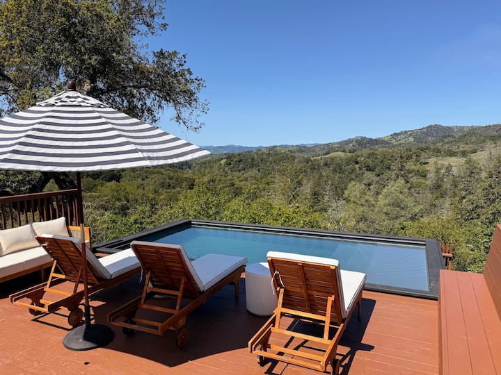 Magical Wine Country Compound – Epic Views & Pool - Geyserville, CA
