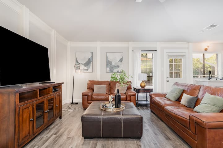 Charming 3b2b Home In The Heart Of Frisco - Frisco, TX