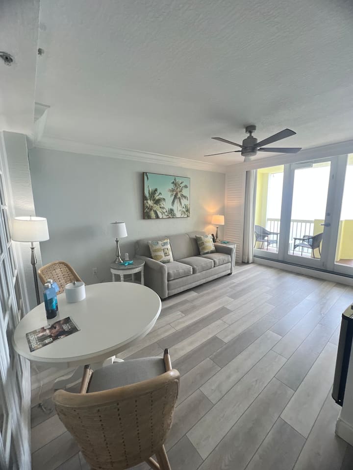 2 Queen Bed - Seaside Escape Suite - 7th Floor - Fort Lauderdale, FL