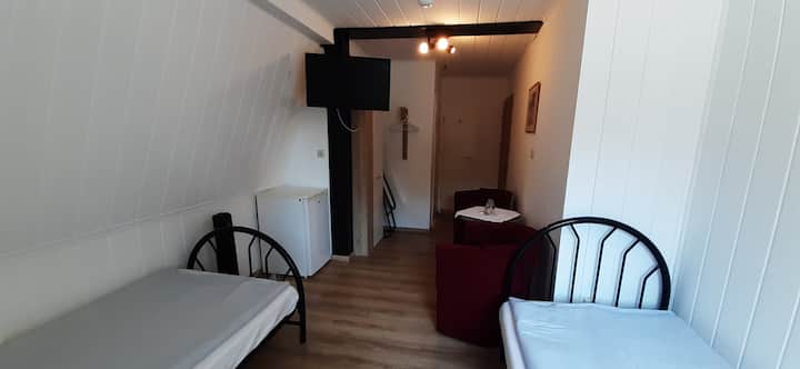Gaststätte & Pension Möncherei
Zimmer 3 - Leipzig