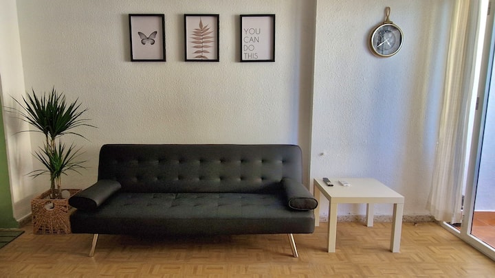 Acogedor Estudio, Piscina Y Vista Mar, Benalmadena - Benalmádena