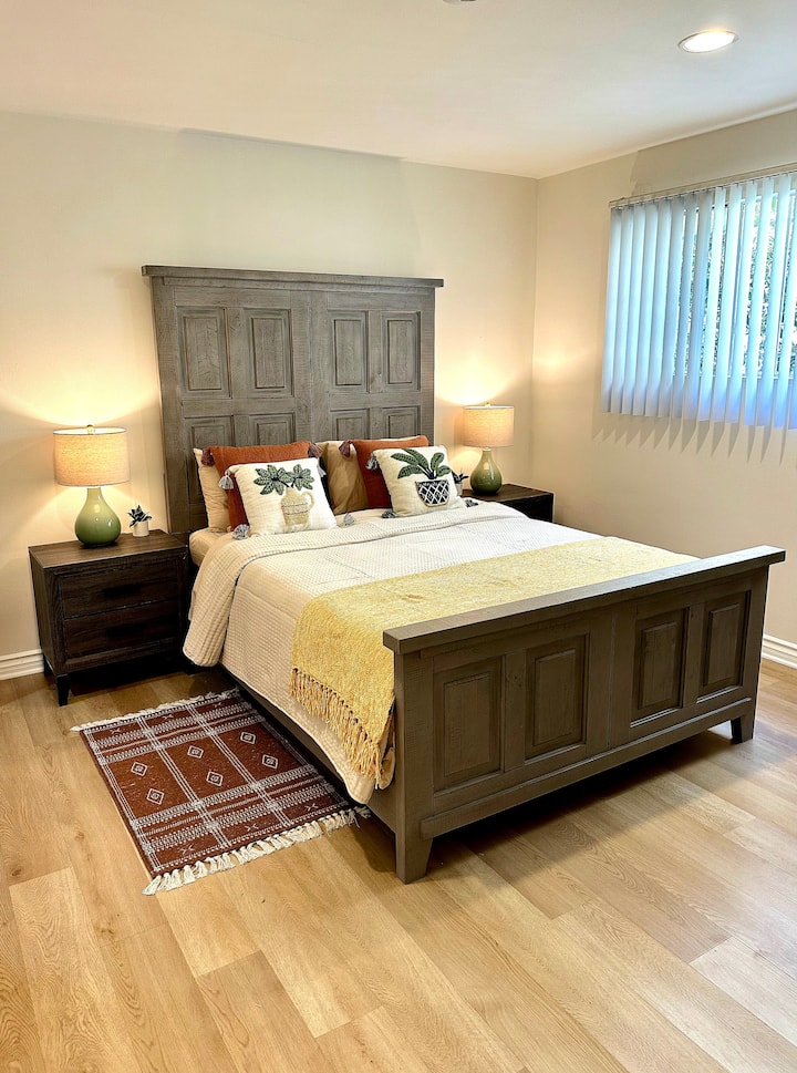 Hollywood Sunset&poinsettia/ 1bd Apartment,parking - Hollywood, CA