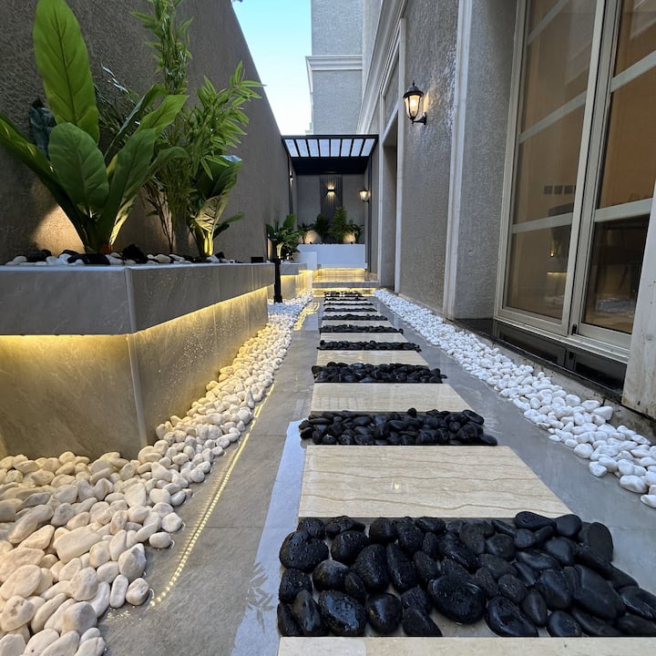 D2. Private Garden | 127 الماجدية - Riad