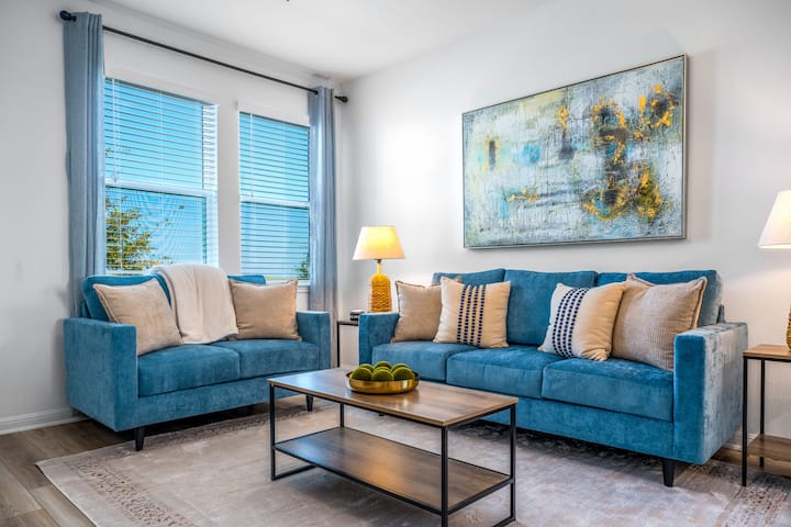 Hutto Executive Suite With 4 Beds - Taylor, TX