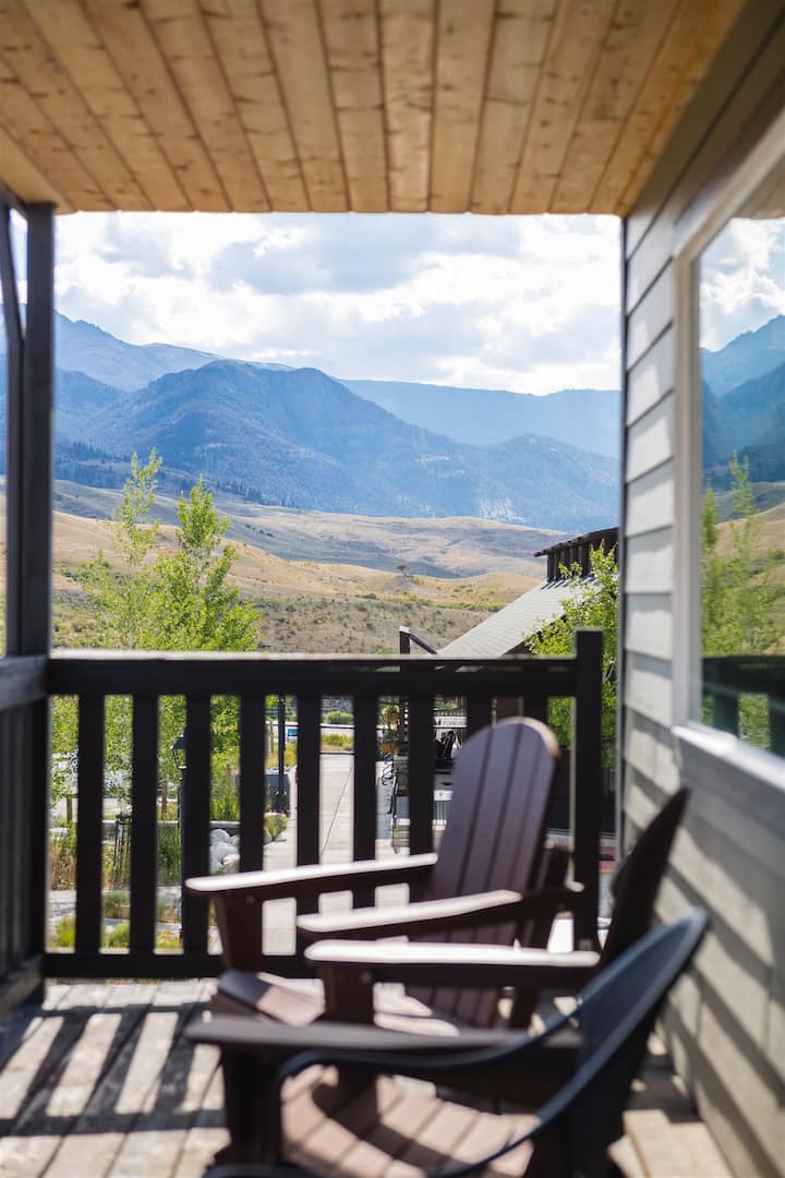 Roosevelt Room | Steps From Ynp & Roosevelt Arch - Gardiner, MT