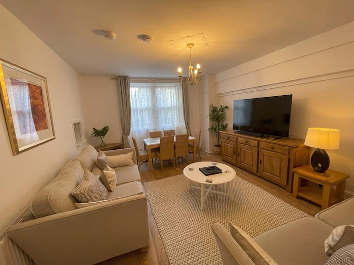 14 B Howard Place, St Andrews 3 Bedroom Apartment. - Saint Andrews