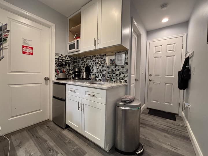 Summer Studio | Center City + Convention Area - Philadelphie, PA